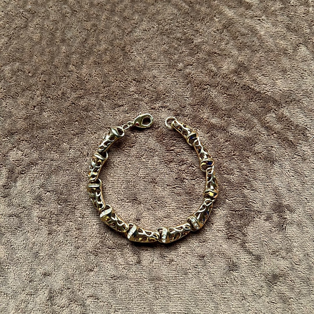 Authentic japan vintage gold toned chain bracelet, Women's Fashion ...