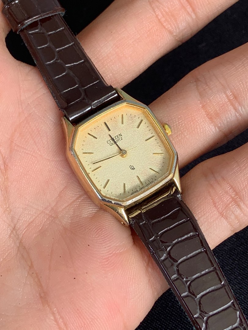 Citizen Tank Texture Dial, Fesyen Wanita, Jam Tangan di Carousell