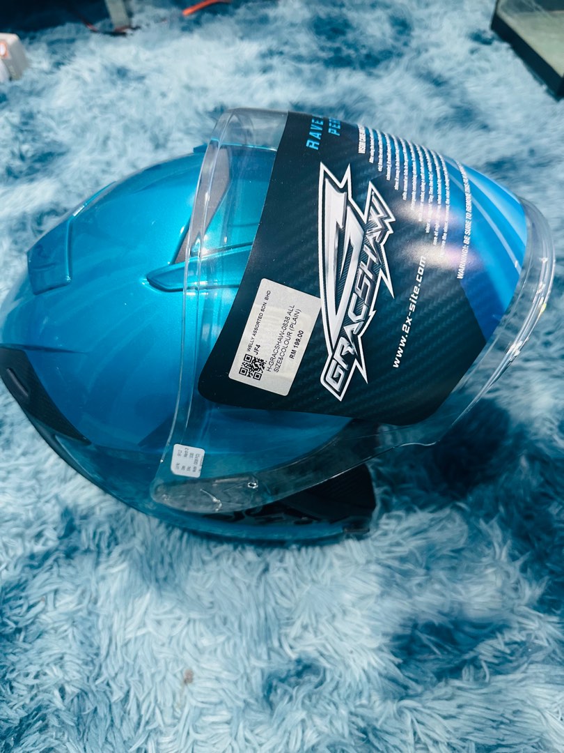 Helmet Gracshaw original from Welly, Community on Carousell