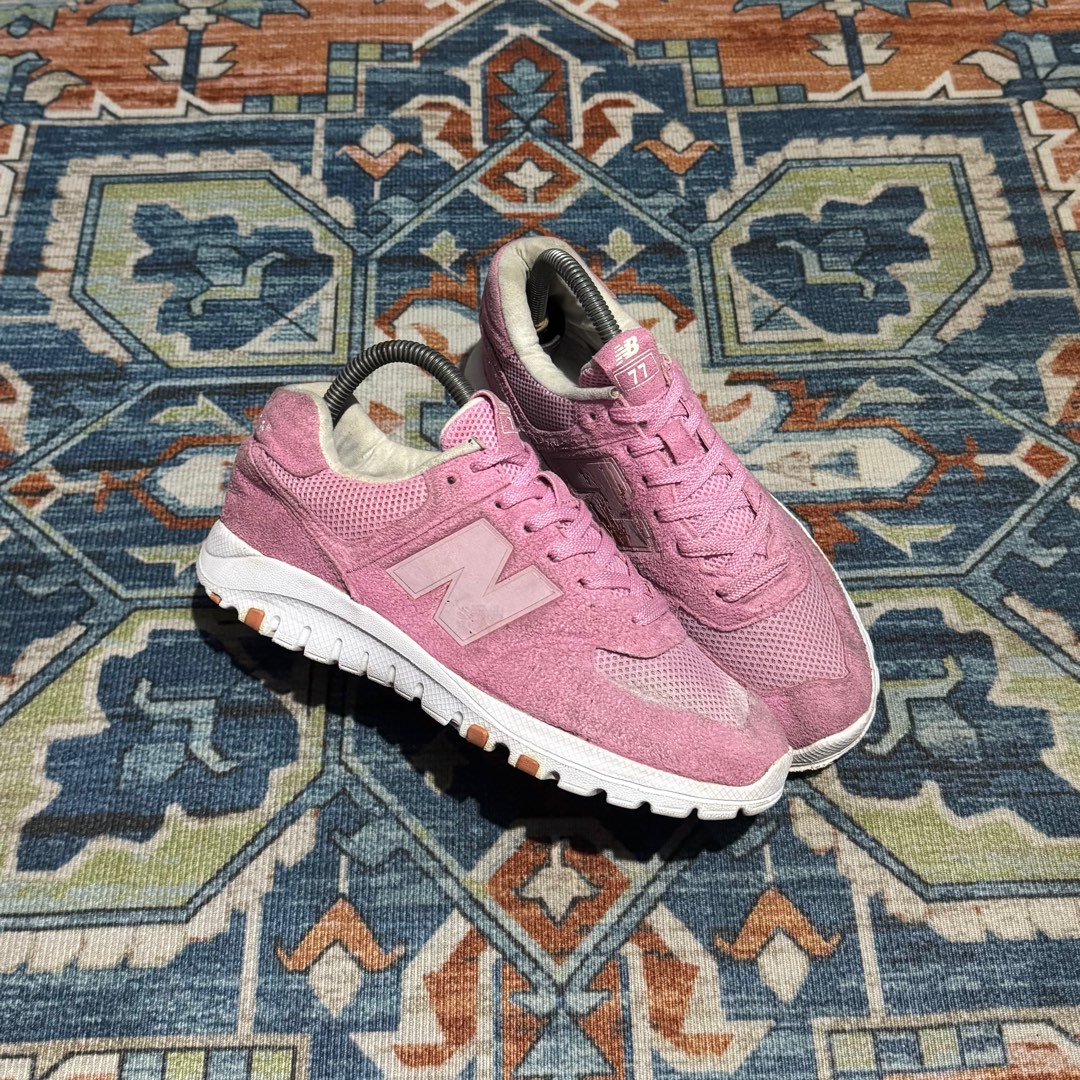 NEW BALANCE 77 PINK, Fesyen Pria, Sepatu , Sneakers di Carousell