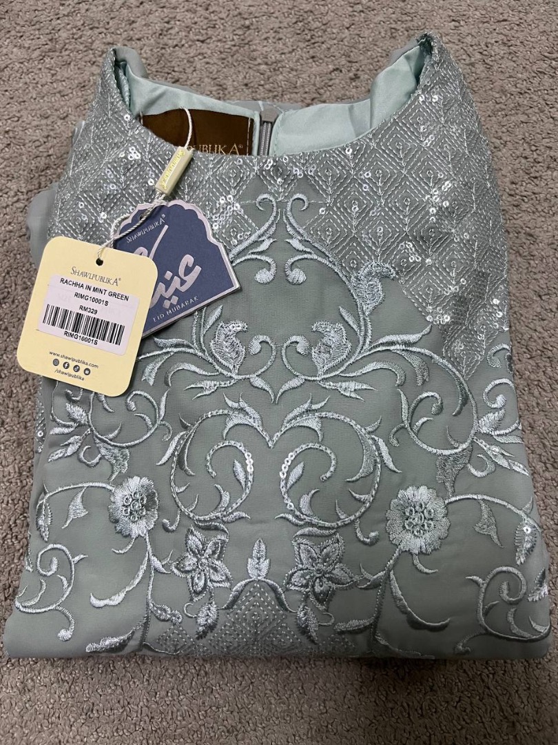 Rachaa Kurung Shawlpublika, Women's Fashion, Muslimah Fashion, Baju ...