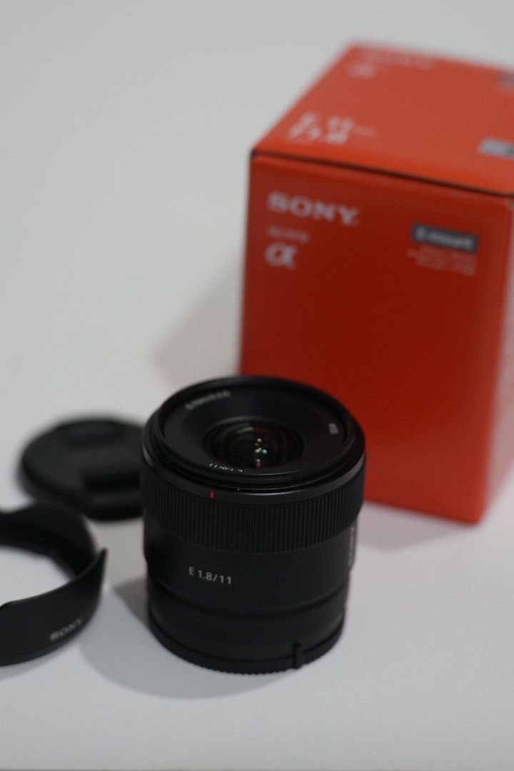 Sony 11mm f1.8 E-Mount lens (box), Photography, Lens & Kits on Carousell