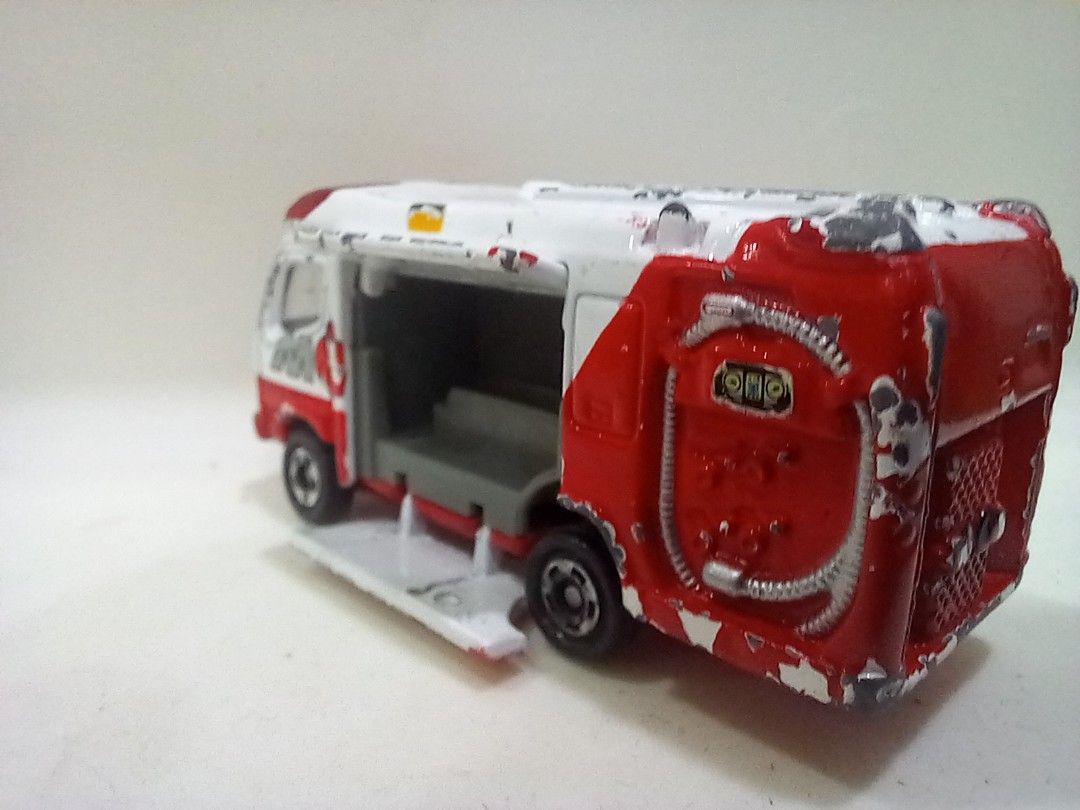 Tomica No. 119 Morita Fire Fighting Ambulance Diecast Truck Van, Hobbies & Toys, Toys & Games on ...