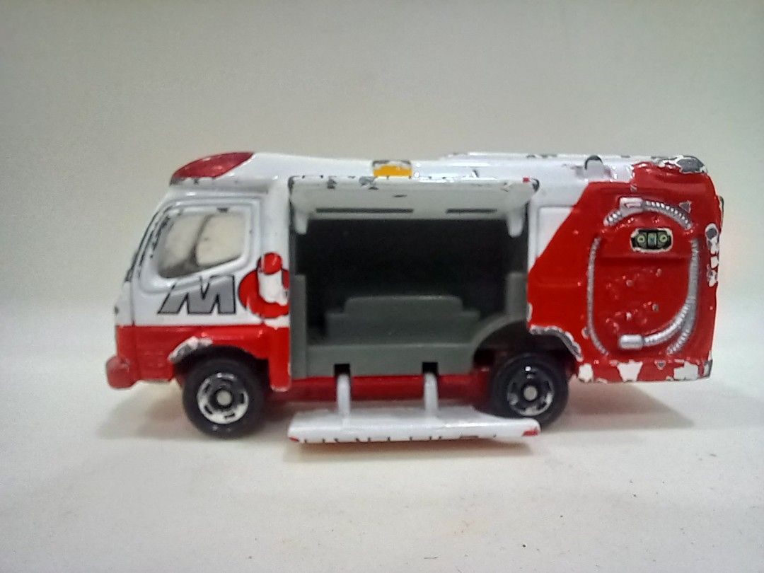 Tomica No. 119 Morita Fire Fighting Ambulance Diecast Truck Van, Hobbies & Toys, Toys & Games on ...