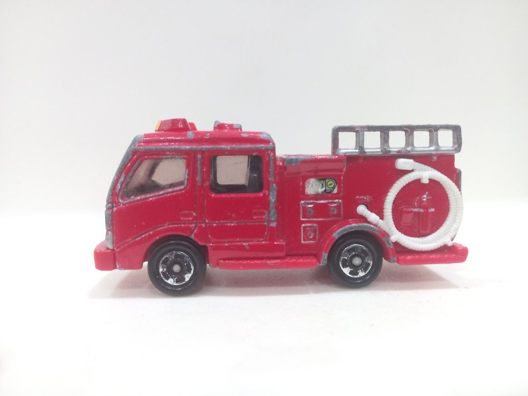 Tomica No. 41 Morita Fire Engine Type CD-I Diecast Truck, Hobbies ...