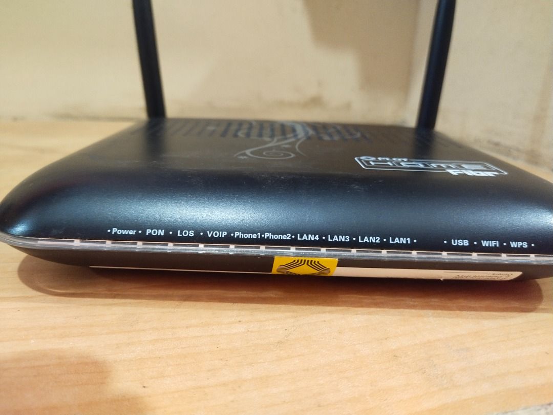 1st Gen PLDT Fibr Modem GPON ONU model AN5506, Computers & Tech, Parts ...