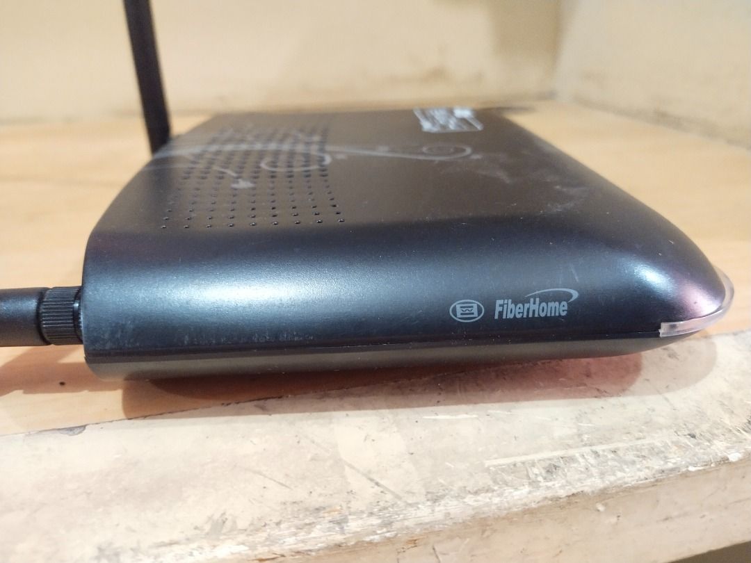 1st Gen PLDT Fibr Modem GPON ONU model AN5506, Computers & Tech, Parts ...