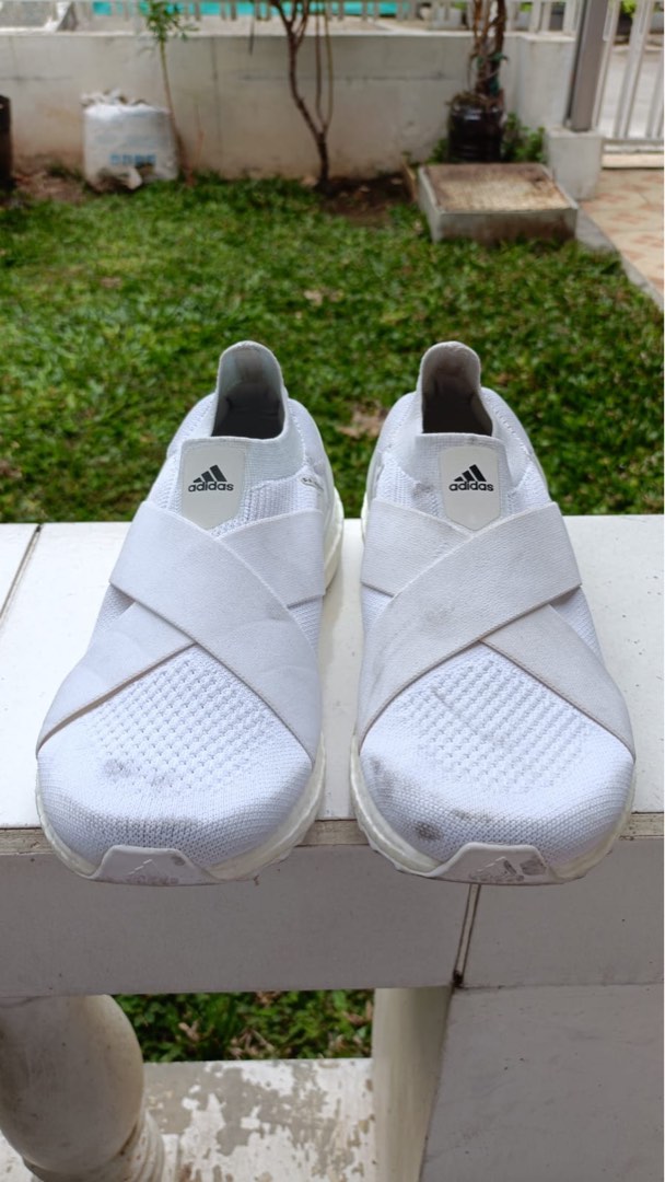 ADIDAS ULTRABOOST SLIP ON, Olah Raga, Sepeda di Carousell