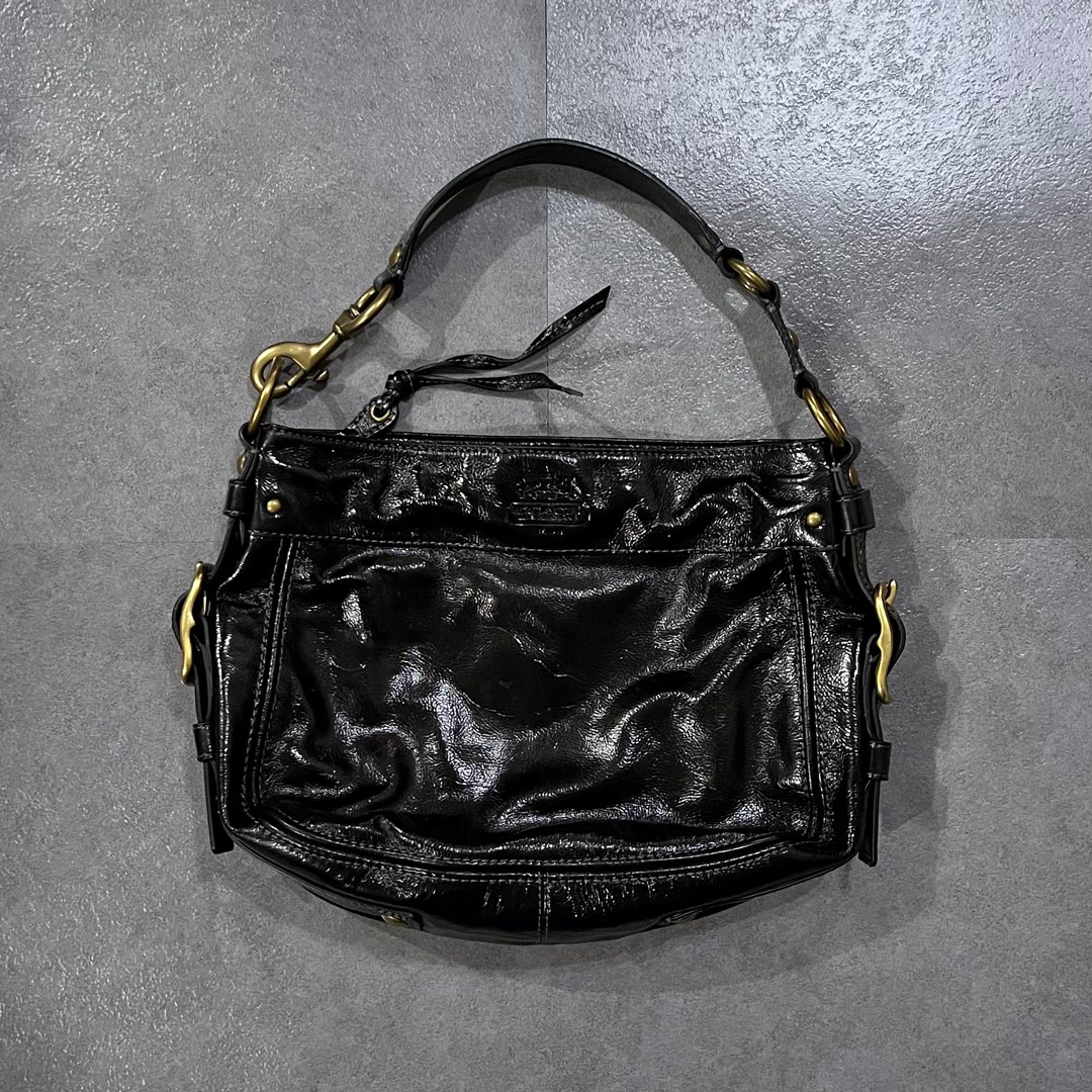 Coach Zoe Patent Hobo Bag, Luxury, Bags & Wallets on Carousell