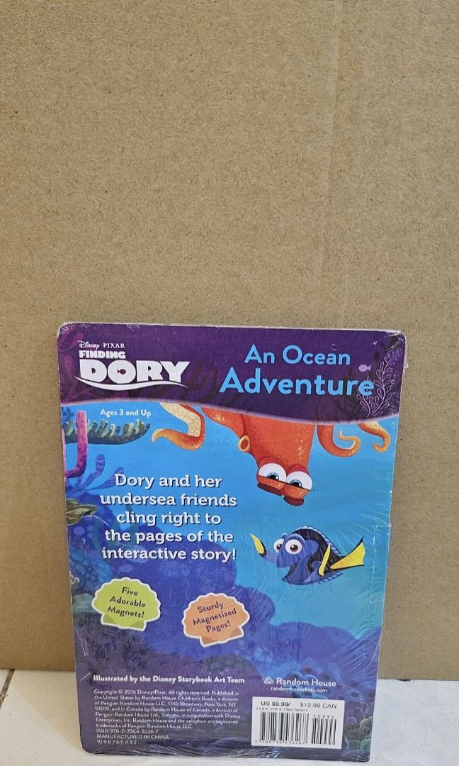 Finding Dory Story book with magnetic characters to play & stick around ...
