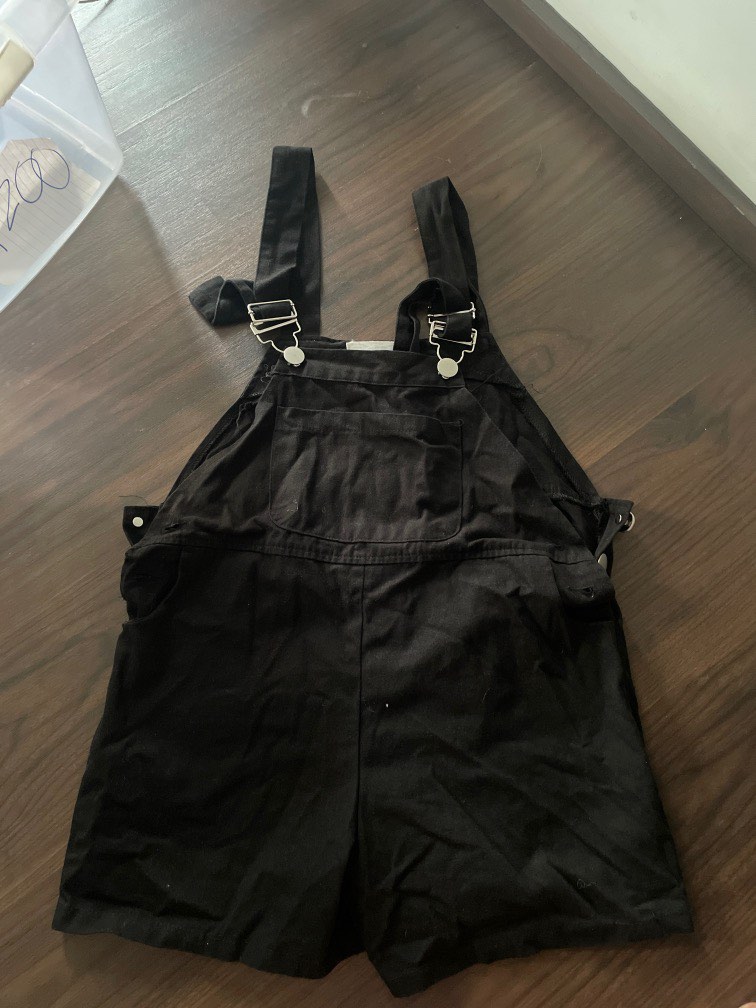 IU black short overalls black free size, Women's Fashion, Dresses ...