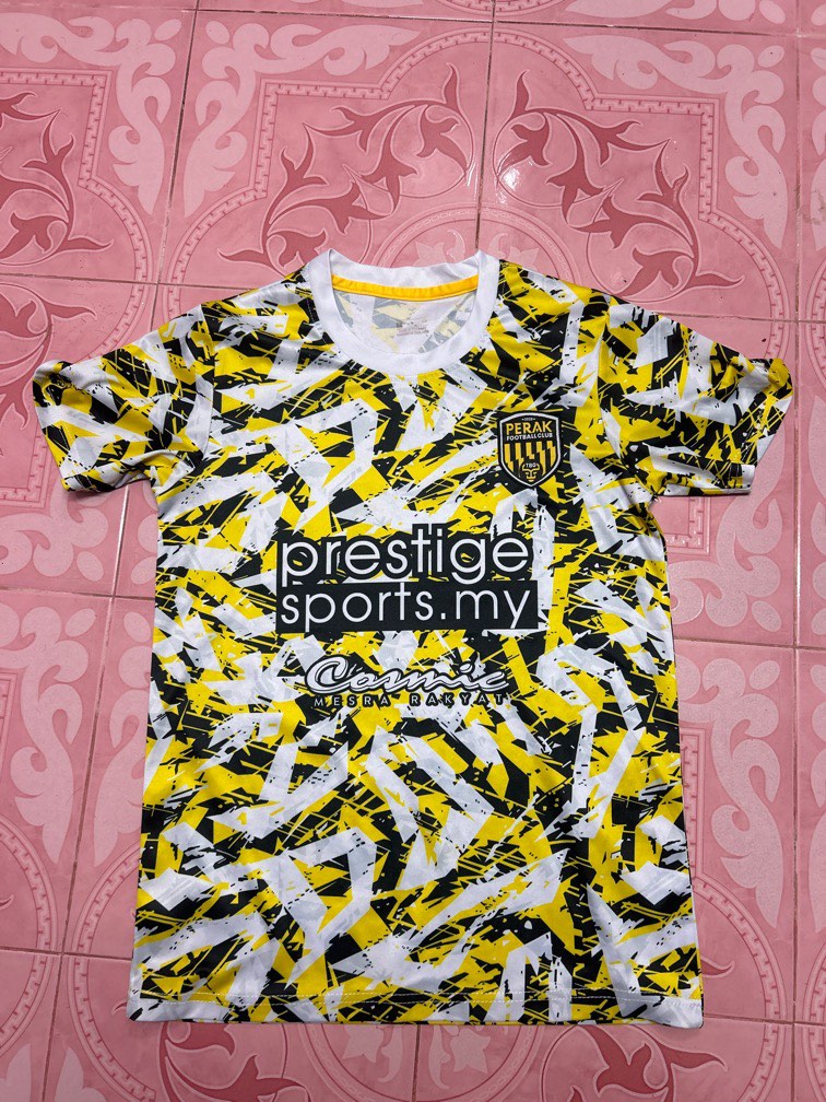 Jersi perak, Men's Fashion, Activewear on Carousell