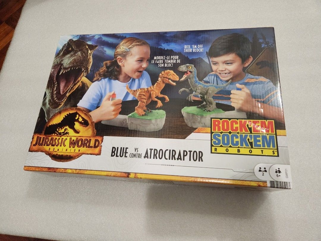 Jurassic World Dominion Rock 'Em Sock 'Em Robots Blue vs Atrociraptor ...