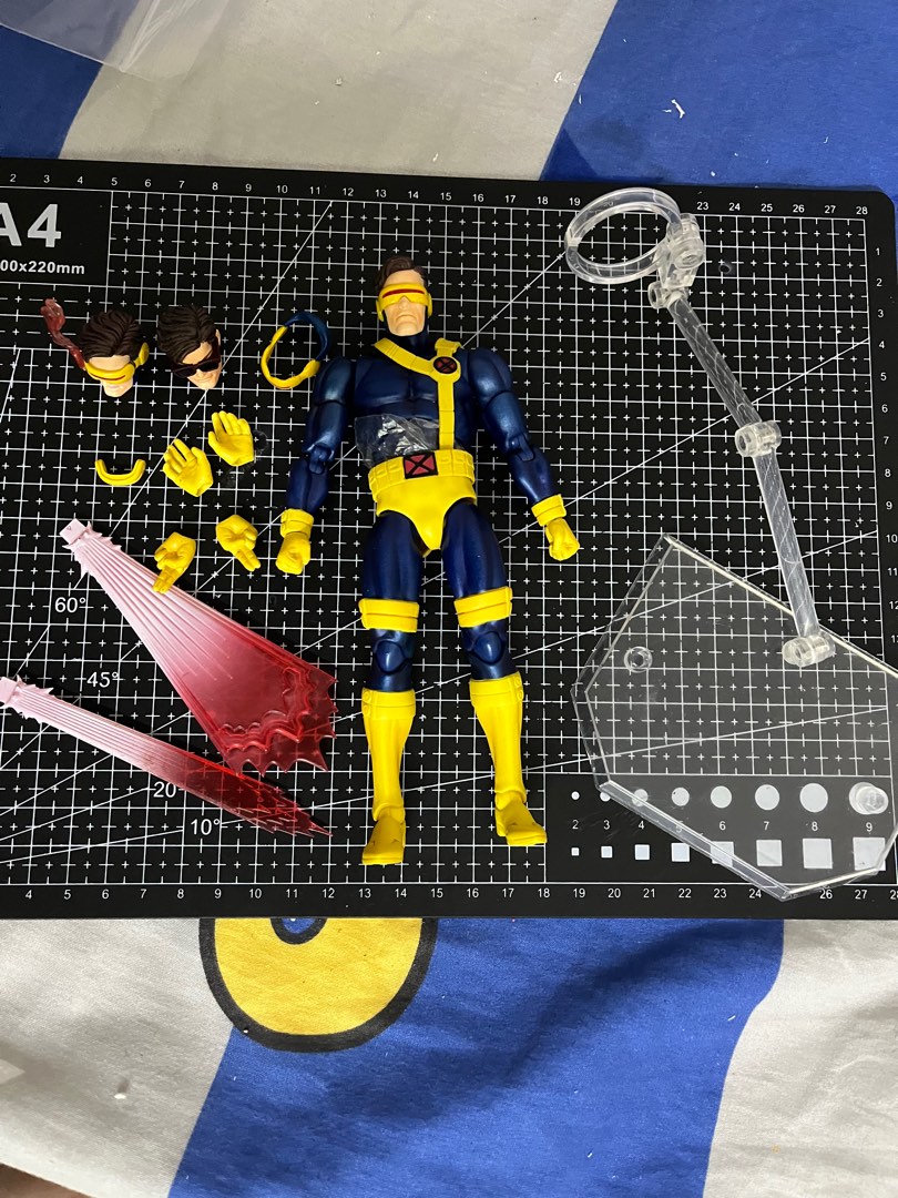 Mafex cyclops 99 comic ver reissue , Hobbies & Toys, Toys & Games on ...