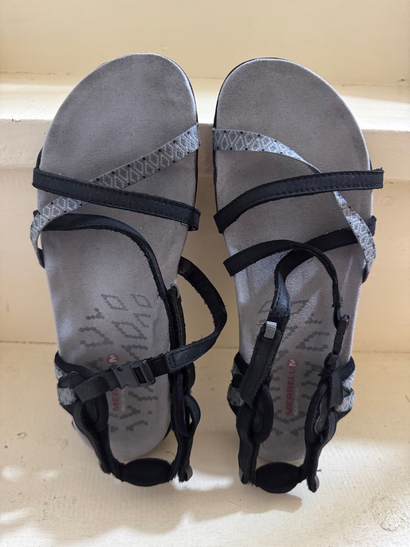 Merrell Sandals, Women's Fashion, Footwear, Sandals on Carousell
