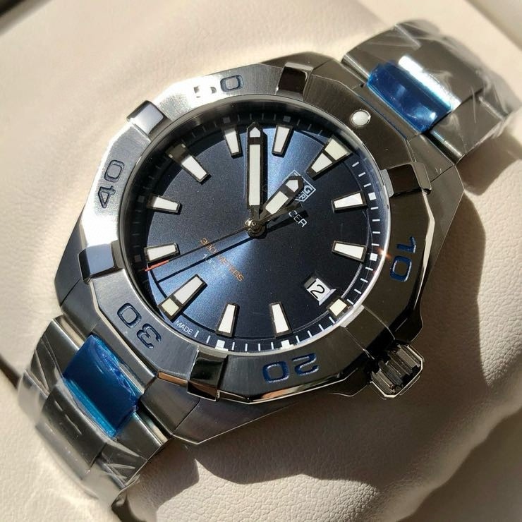 New TAG Heuer F1 series quartz watch, 43mm diameter, sapphire mirror ...