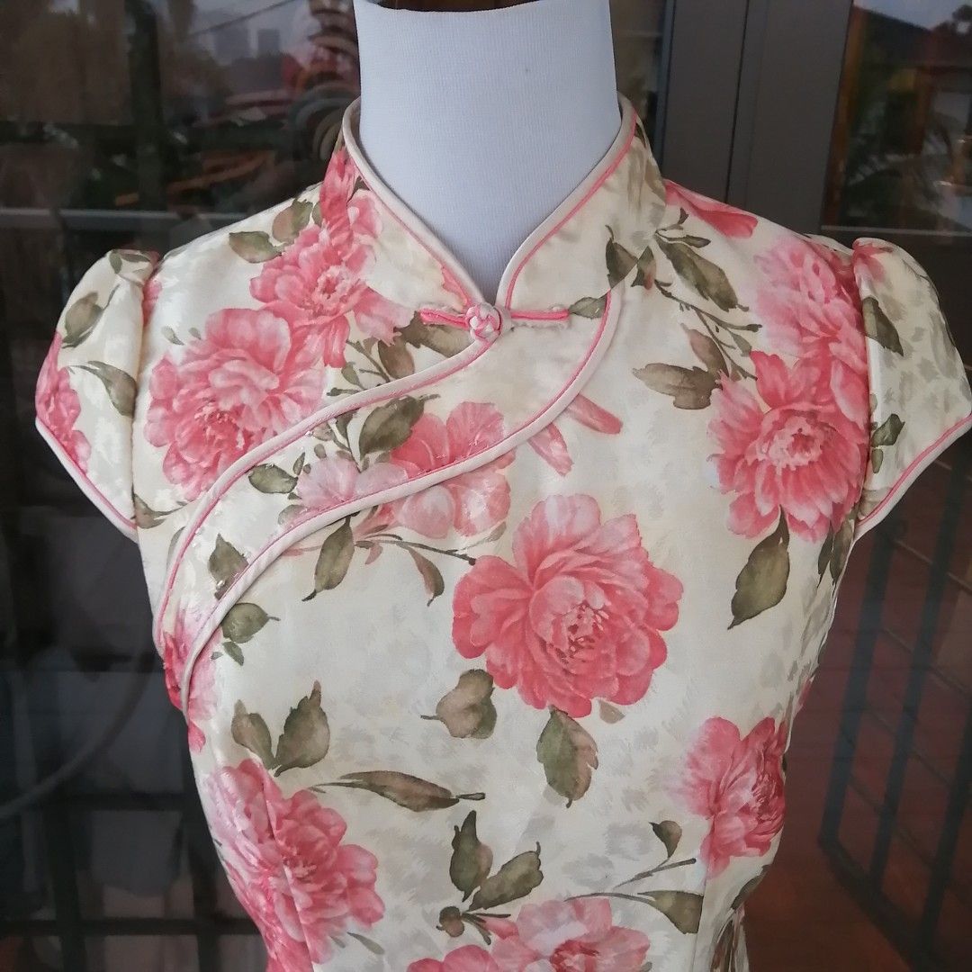 New with defect! L size tuning colour peony cheongsam, Women's Fashion ...