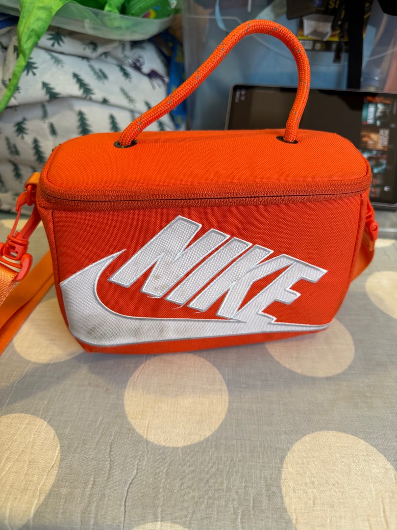 Nike Mini Shoe Box Cross-Body Bag (3L), Women's Fashion, Bags & Wallets ...