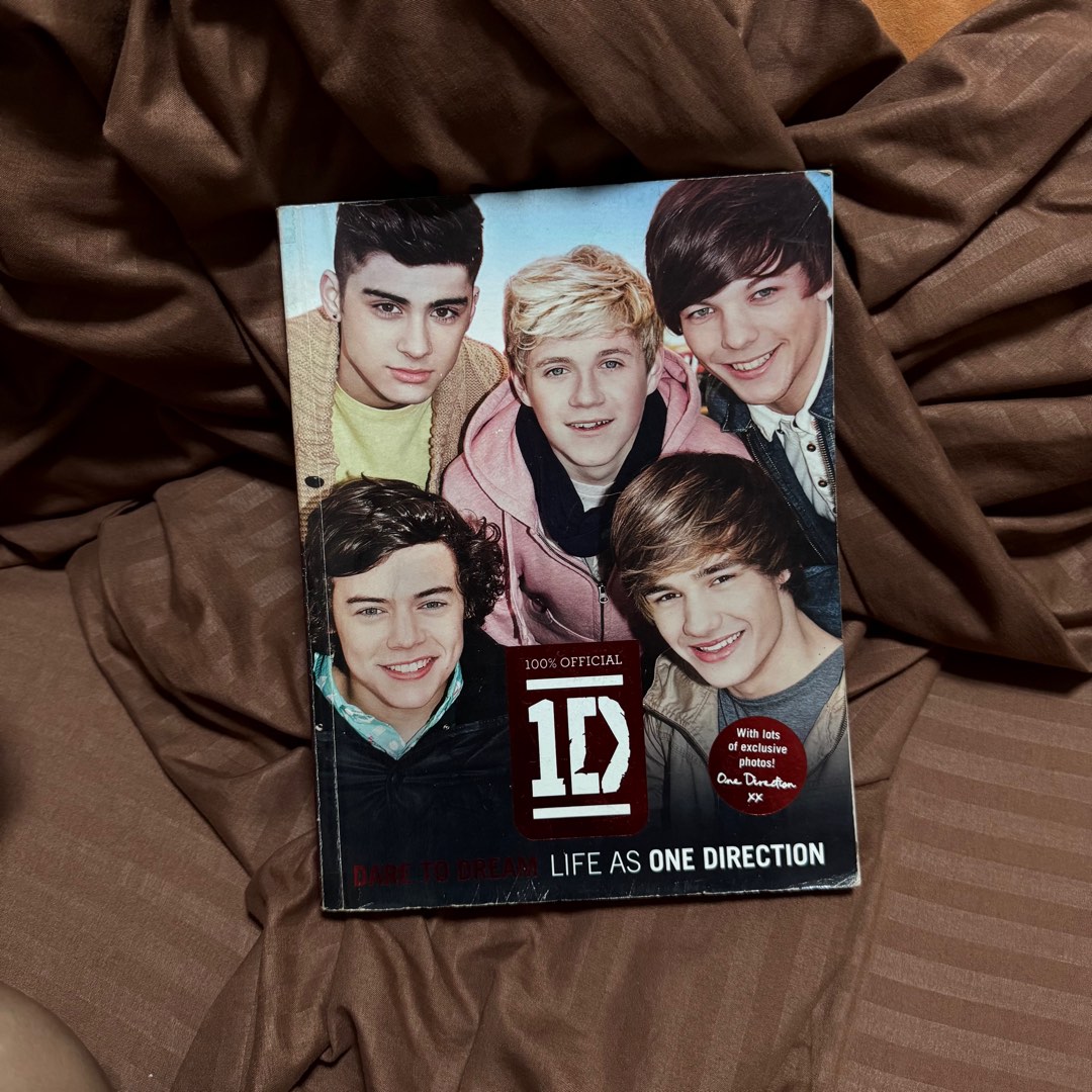 One Direction Dare to Dream Life as One Direction Book, Hobbies & Toys ...