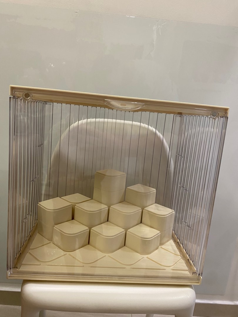 Popmart Labubu / figurines display box, Hobbies & Toys, Toys & Games on ...