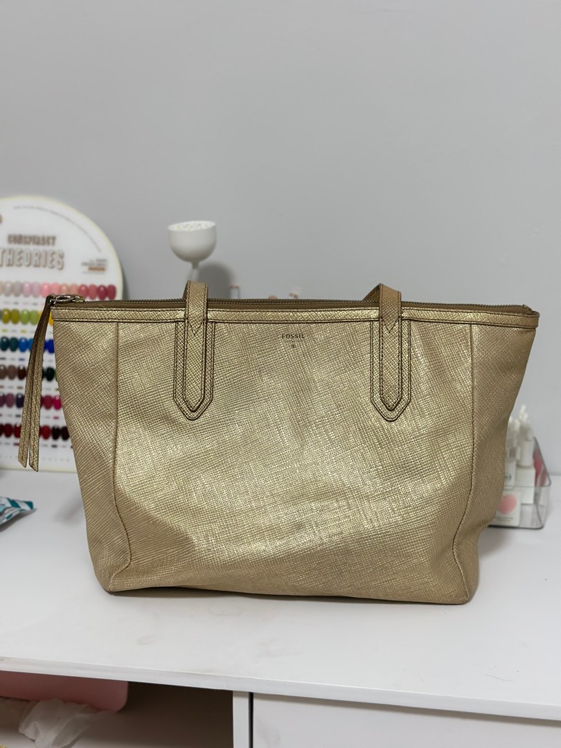 preloved tas fossil tote bag auth, Fesyen Wanita, Tas & Dompet di Carousell