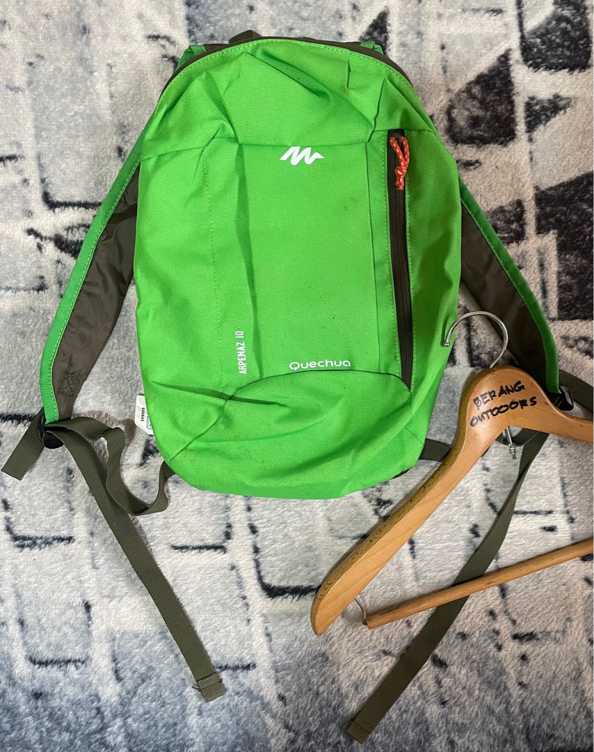 Quechua Arpenaz 10 Flashy Green, Men's Fashion, Bags, Backpacks on ...