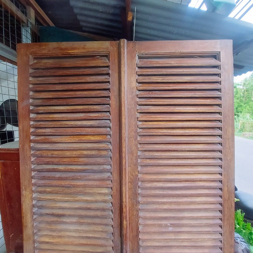 Sepasang Pintu Krepyak Jalusi Kayu Jati Lawas Solid untuk Sirkulasi ...