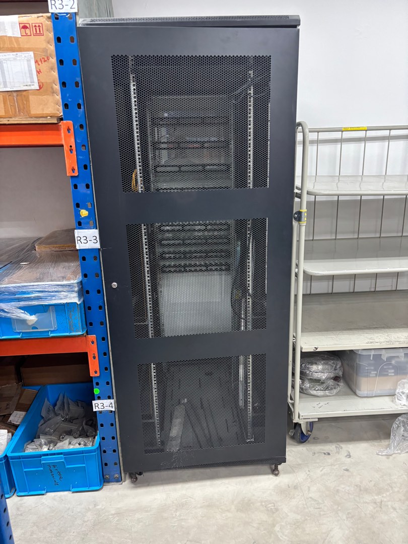 Server rack, Furniture & Home Living, Furniture, Shelves, Cabinets ...