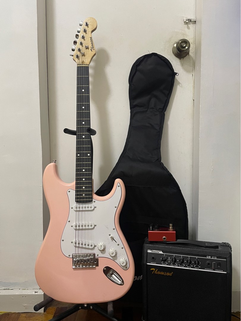 Thomson Electric Guitar w/ complete equipment, Hobbies & Toys, Music ...