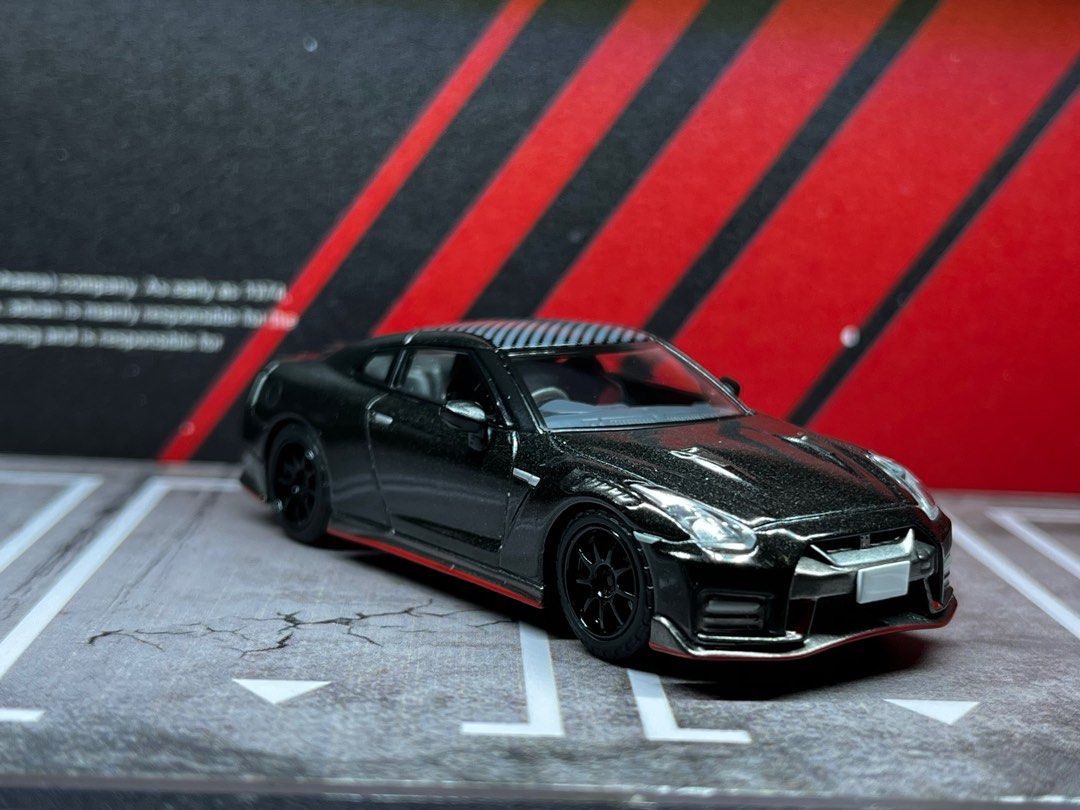 tomica limited vintage neo gtr r35 nismo 2020, Hobbies & Toys, Toys ...