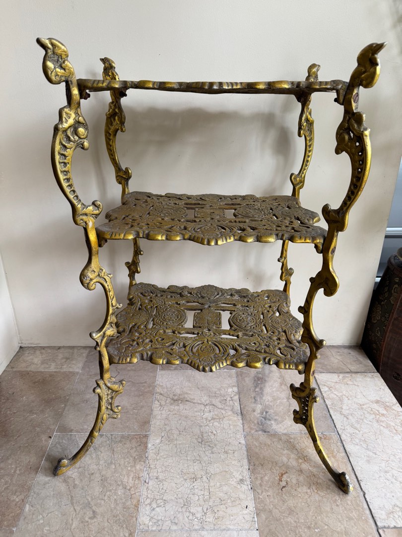 Vintage 3 Layers Metal Table, Hobbies & Toys, Memorabilia ...