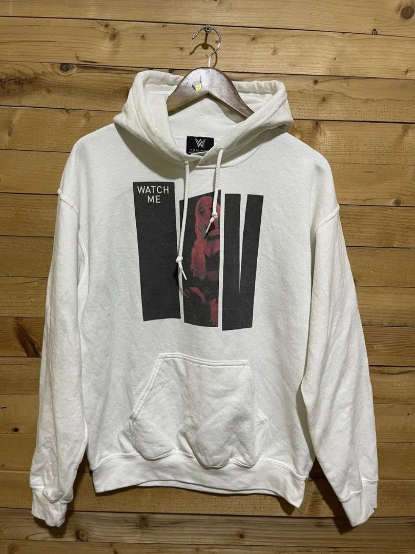 Wwe liv morgan hoodie, Men's Fashion, Activewear on Carousell