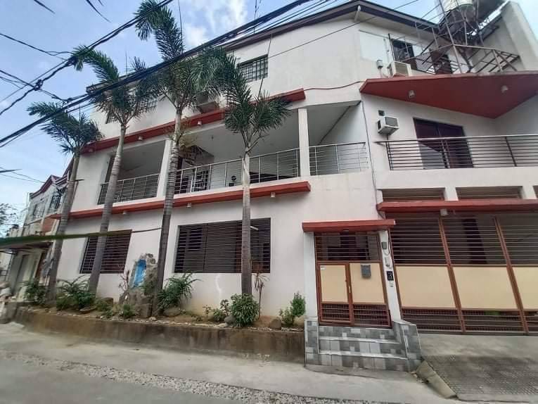 3 Storey 7BR House for Rent in Concorde Village Paranaque City ...