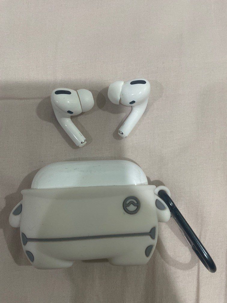 Airpod Pro Gen 1 Apple Right Only, Audio, Earphones on Carousell