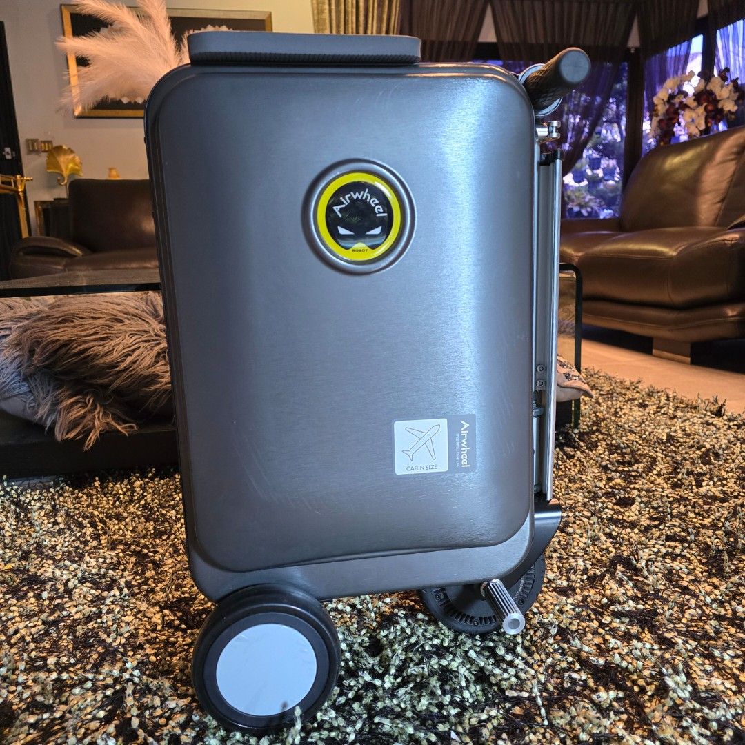 AIRWHEEL SE3S WITH 2 BATTERIES 100% LIKE NEW, Hobbies & Toys, Travel ...