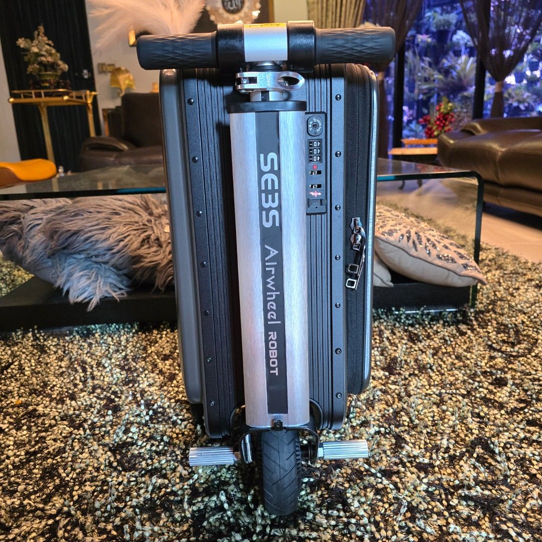 AIRWHEEL SE3S WITH 2 BATTERIES 100% LIKE NEW, Hobbies & Toys, Travel ...