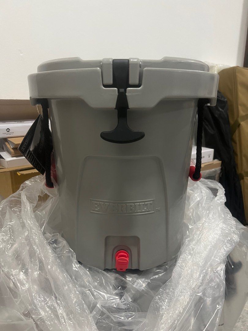 EVERBILT COOLER, TV & Home Appliances, Kitchen Appliances, Refrigerators & Freezers on Carousell