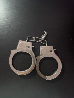 Hand Cuff Gari Cosplay Soft Steel Fuzzy Furry Cuffs Working Metal ...