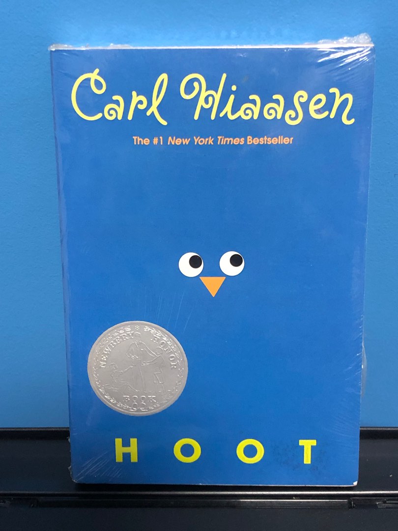 Hoot by Carl Hiaasen, Hobbies & Toys, Books & Magazines, Children's ...