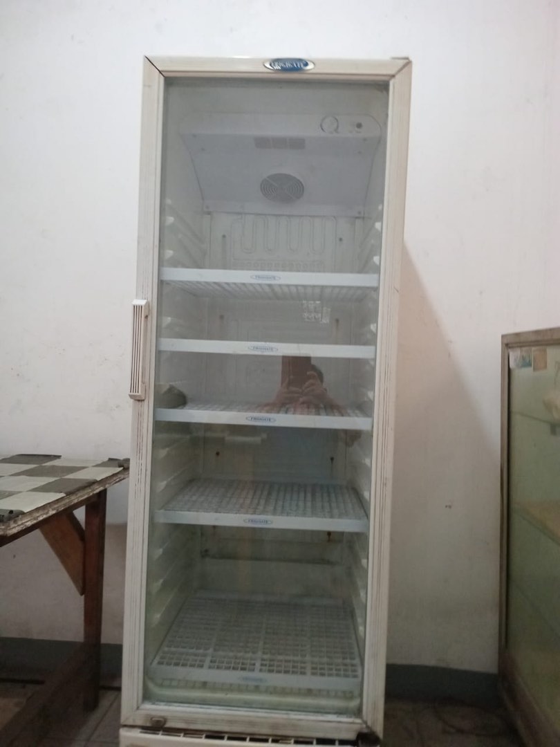 Kulkas minuman showcase bandung, Kitchen & Appliances di Carousell