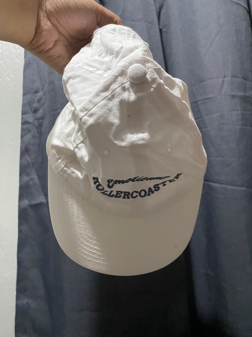 Miniso White Cap, Men's Fashion, Watches & Accessories, Caps & Hats on ...