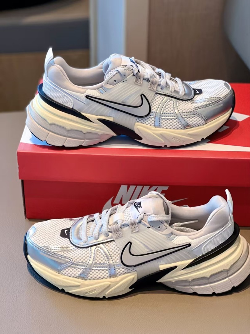 Nike V2K Run silver, Women's Fashion, Footwear, Sneakers on Carousell