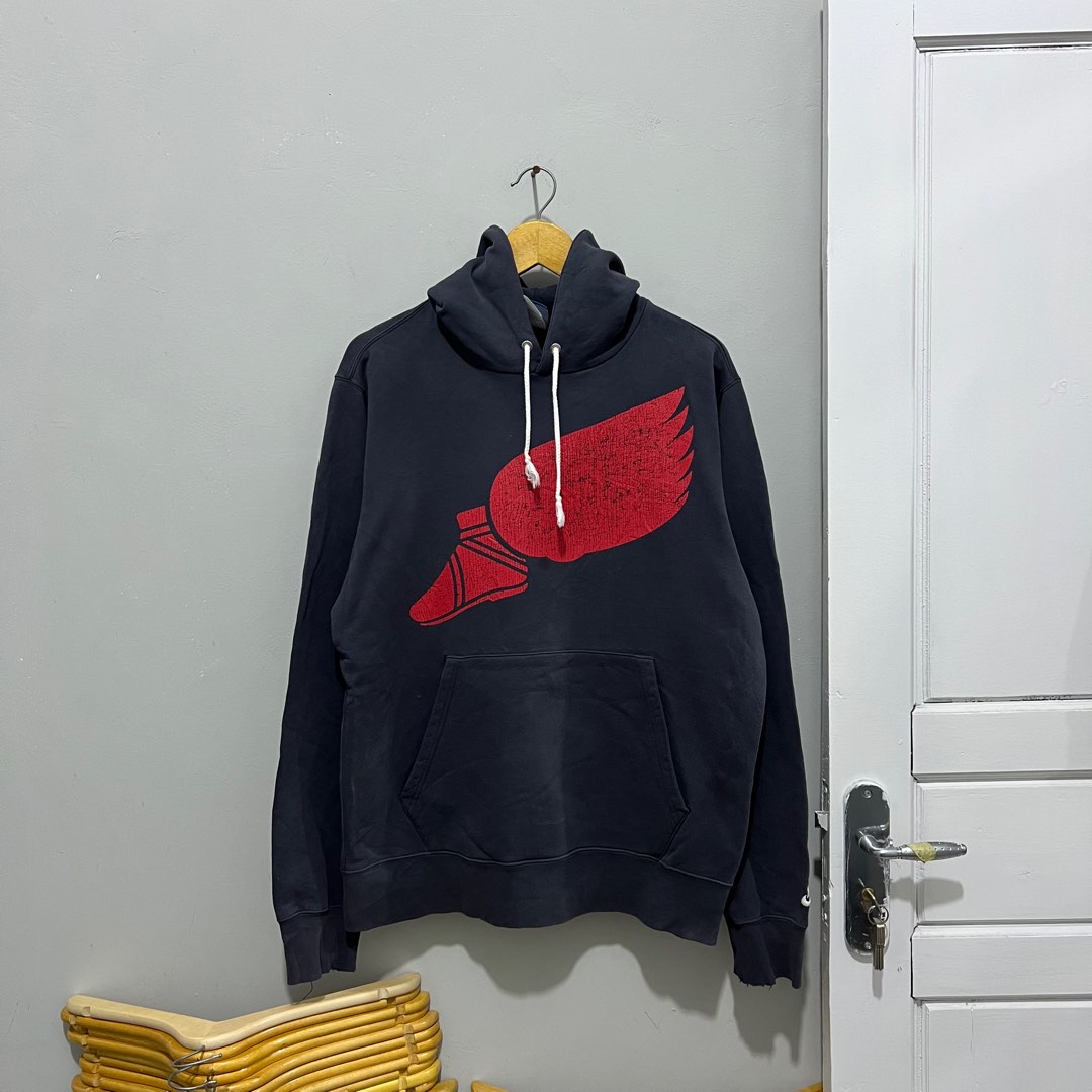 NIKE VINTAGE WINGED FOOT LARGE, Fesyen Pria, Pakaian , Atasan di Carousell