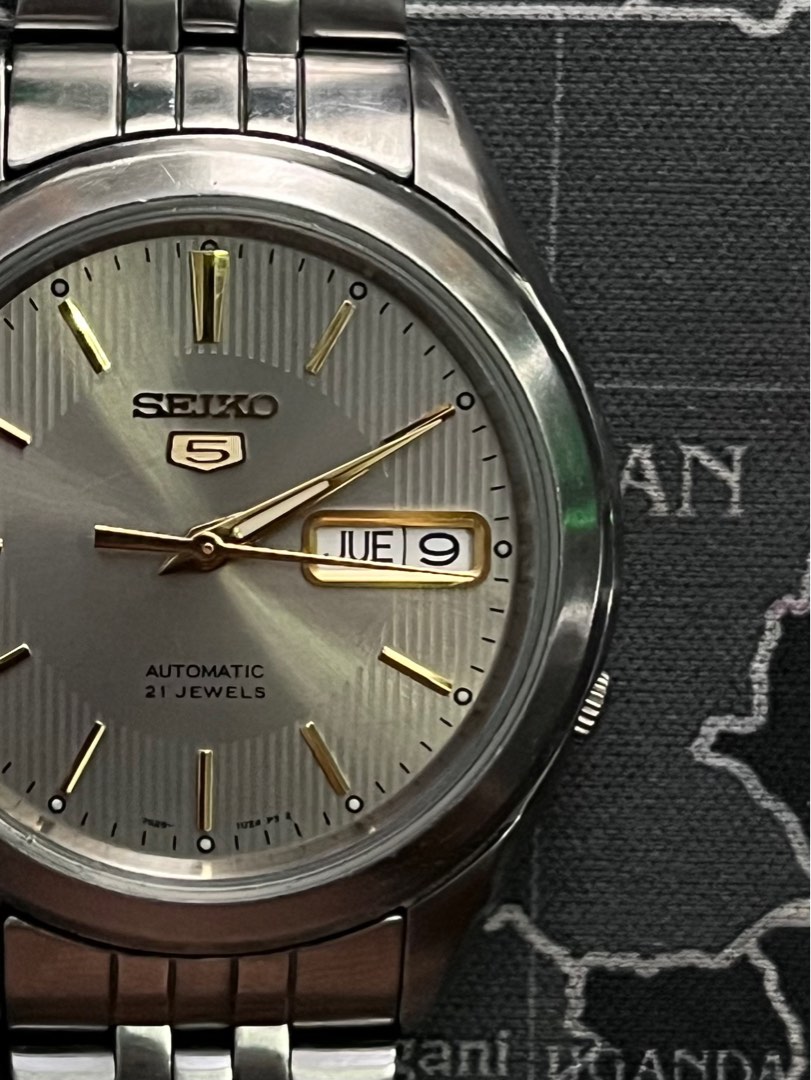 Seiko 5 Grey Dial (SNKL19K1), Men's Fashion, Watches & Accessories ...