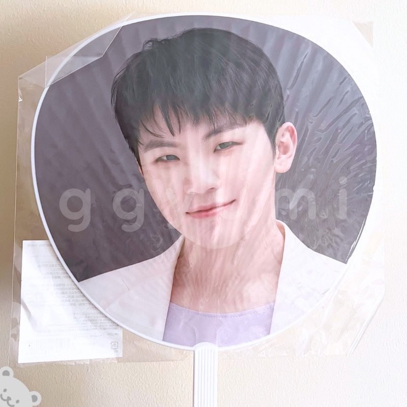 SEVENTEEN Japan Hare 2021 Fanmeeting official merch - Uchiwa image ...