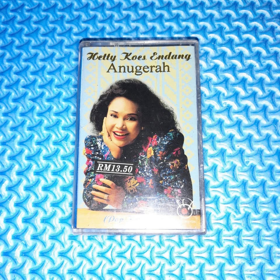 🆒 Hetty Koes Endang - Anugerah (Pop Keroncong) [1995] Cassette, Hobbies & Toys, Music & Media ...