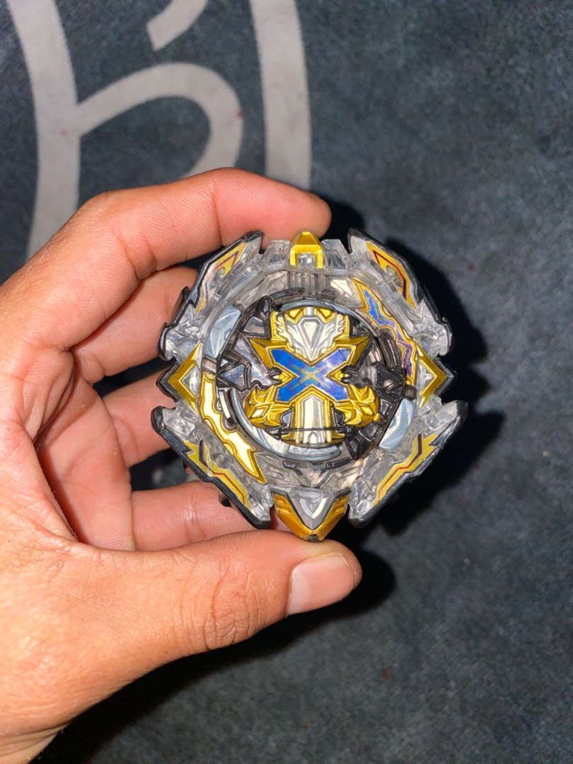 Beyblade burst xiphoid xcalibur rare colour takara tomy, Hobbies & Toys ...
