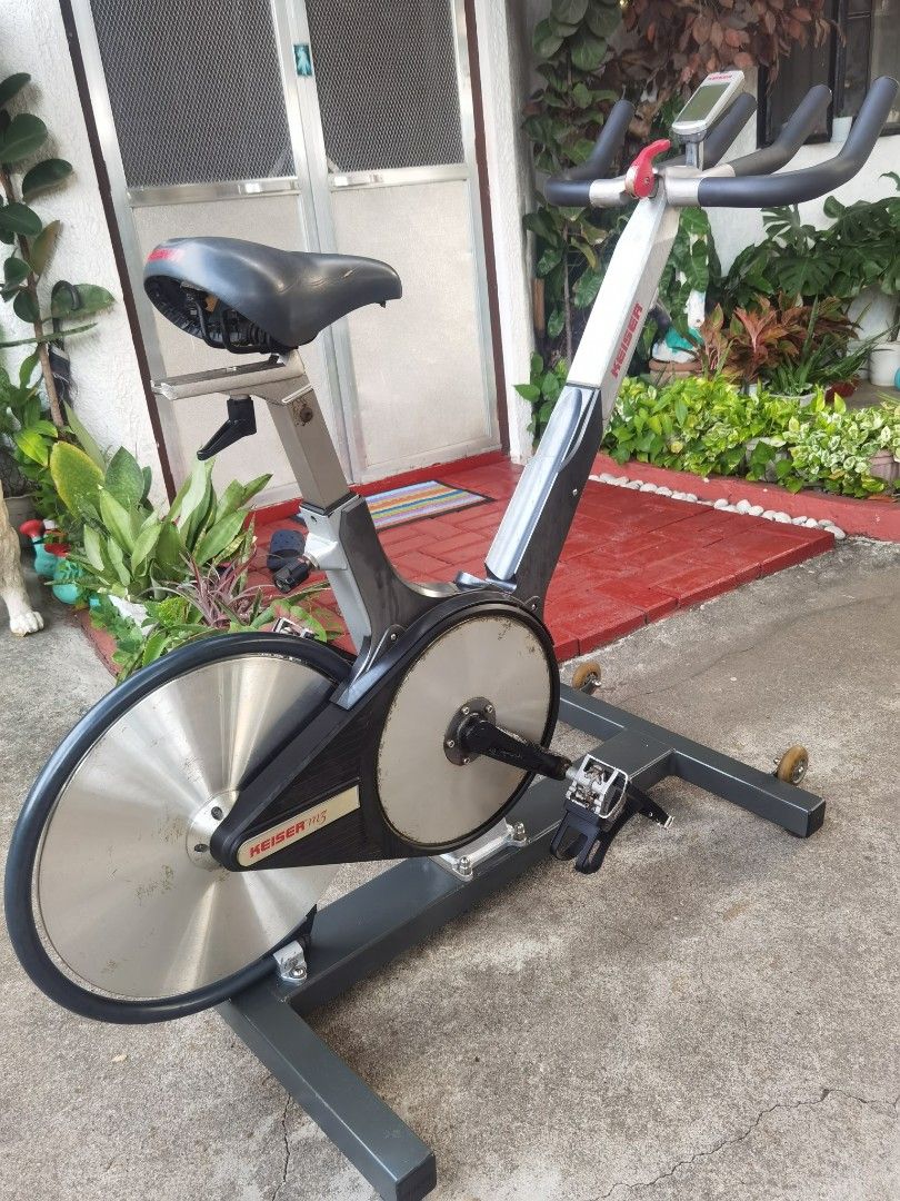 Keiser M3 Stationary Bike Magnetic Resistance with Monitor Spinning ...