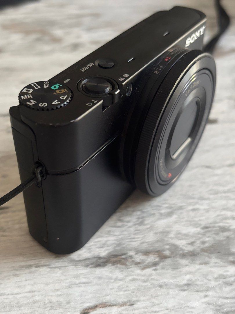 Sony Cybershot DSC-RX100 Mark 1 , Photography, Cameras on Carousell