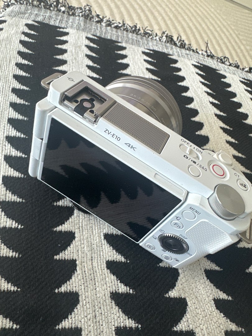 Sony ZV-E10 4K Camera + sennheiser camera mic , Photography, Cameras on ...